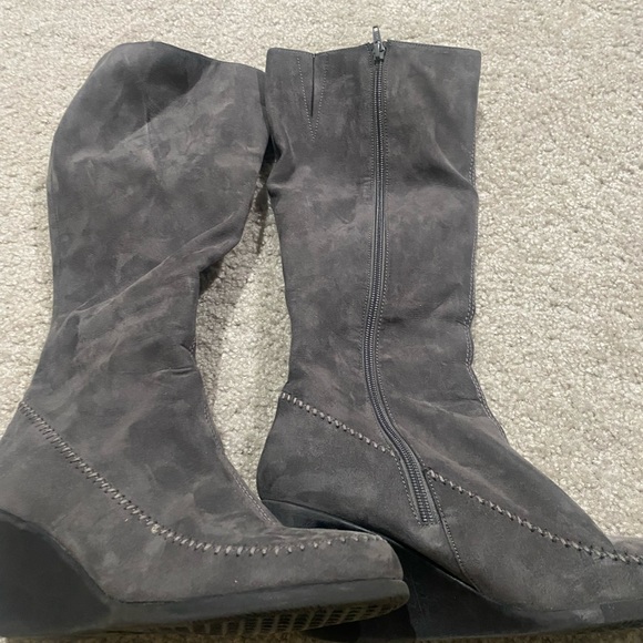 Target | Shoes | Sz 1 Target Grey Boots | Poshmark